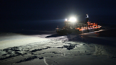Tanques anfibios y láser corta-hielo: La Armada rusa asume la ...
