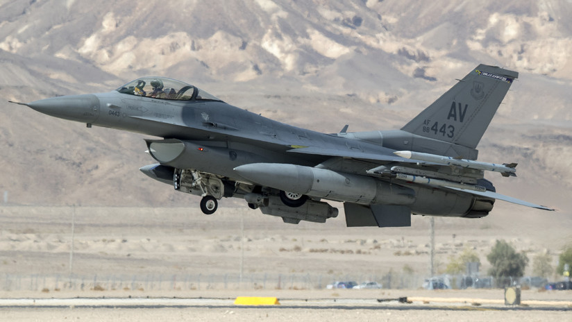 Un caza polivalente F-16 de EE.UU. se estrella cerca de la ciudad alemana de Tréveris - RT