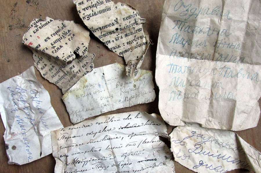 Centuries old letters & banknotes found in old birds' nests under ...