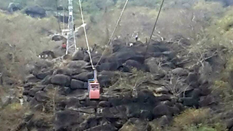 Cable car falls, injuring & trapping tourists near hilltop Indian ...
