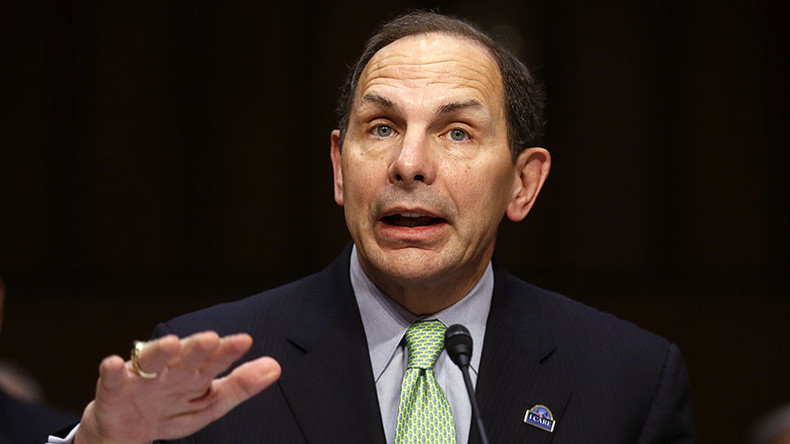 Va Secretary Compares Veterans Waiting For Aid To Disneyland Lines Rt