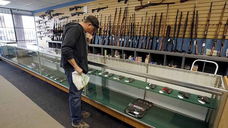 Gun Background Checks Reach 17th Straight Monthly Record Fbi — Rt Usa
