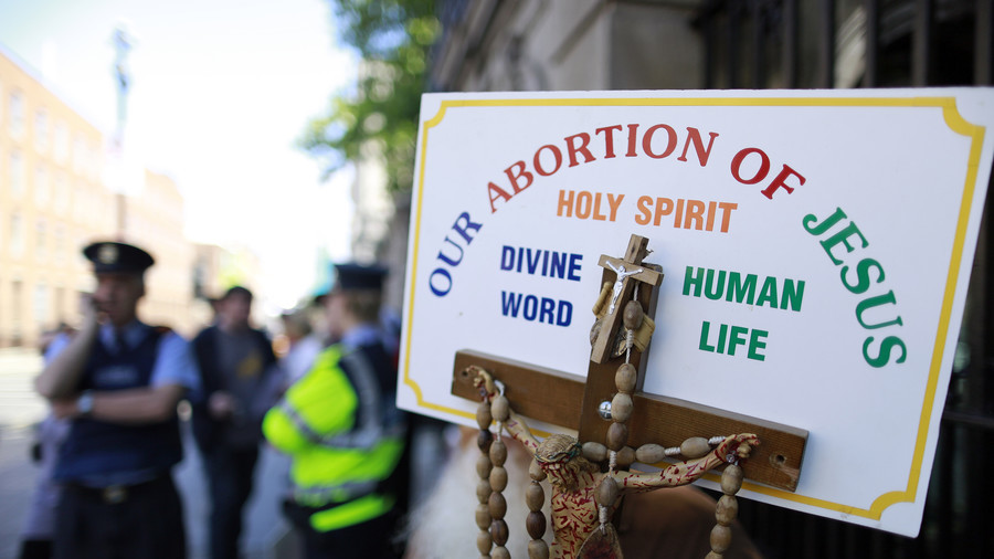 1,000s of pro-life activists take to the streets of Dublin (PHOTOS ...