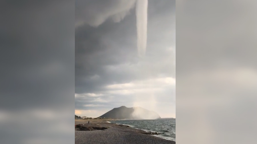 Terrifying twin tornado touchdown in Turkey caught on camera (VIDEOS ...