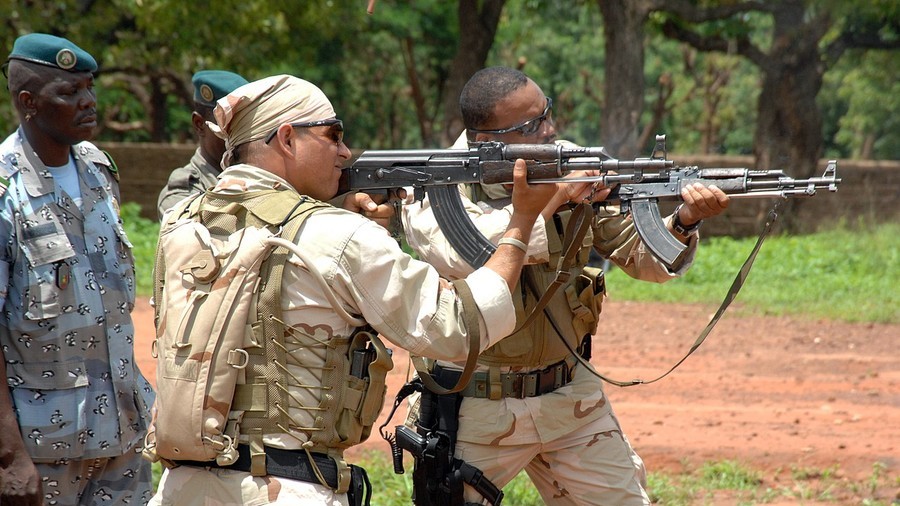 Navy SEALs and Marines charged in Green Beret’s murder — RT USA News