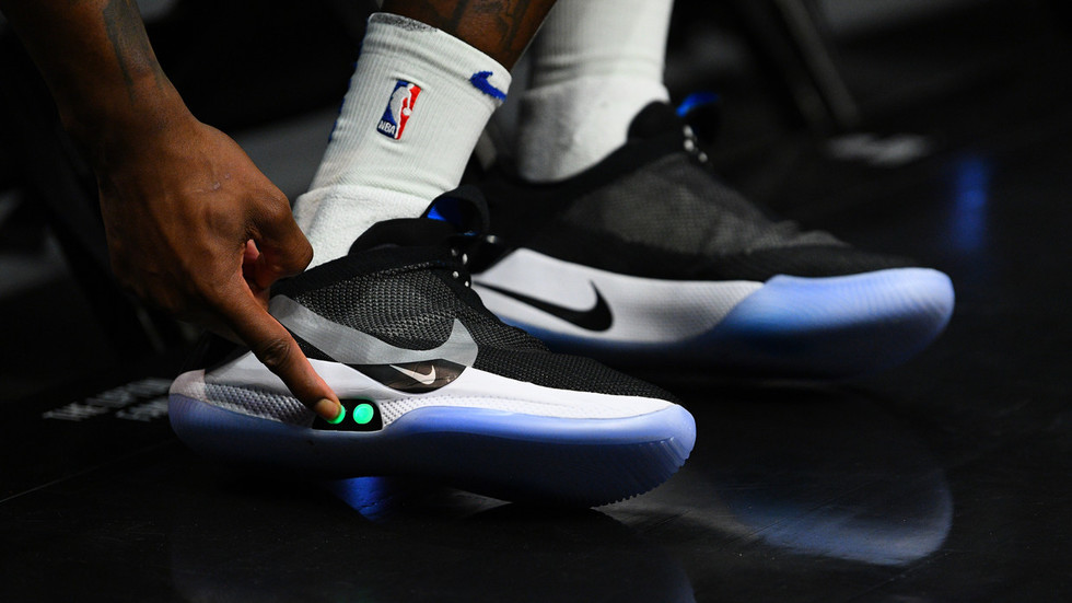 Nike’s $350 ‘smart’ shoes are refusing to lace themselves following ...