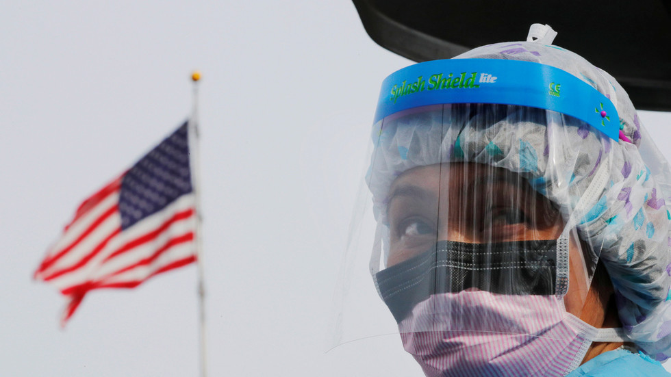 DIY disaster: CDC tells nurses to ‘use bandanas and scarves’ as face ...