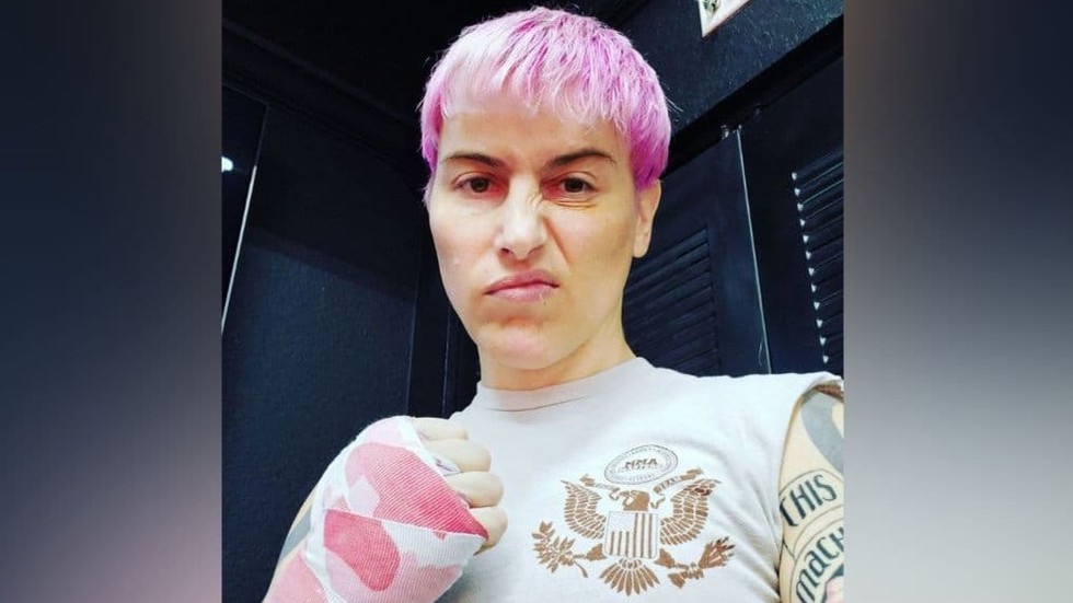 ‘That’s not a legitimate win’: Fans react to debut victory by American ...