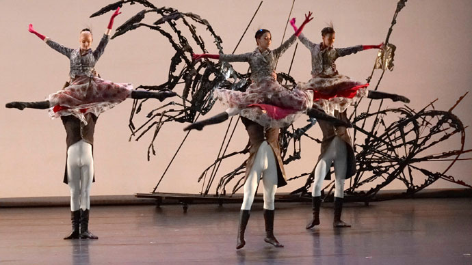 Ballet, sweat and tears — RT Documentary