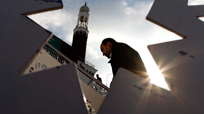 'Terrorist' blast near mosque in central England on day of Woolwich ...