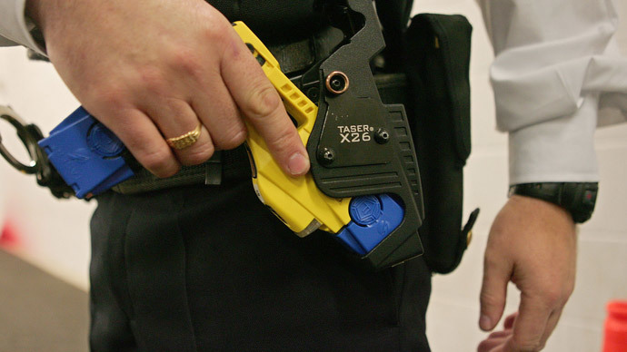 'Means of pain compliance': Point-blank police Taser use under fire ...