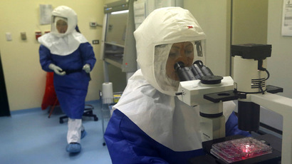 Russian scientists to set up lab in Guinea to fight Ebola — RT World News