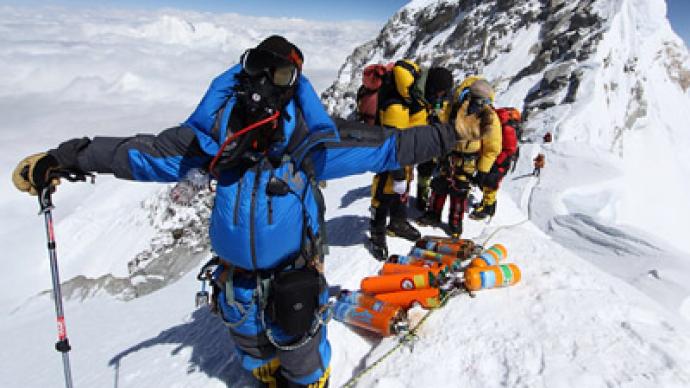 The great Everest gamble - and why so many people are willing to take ...