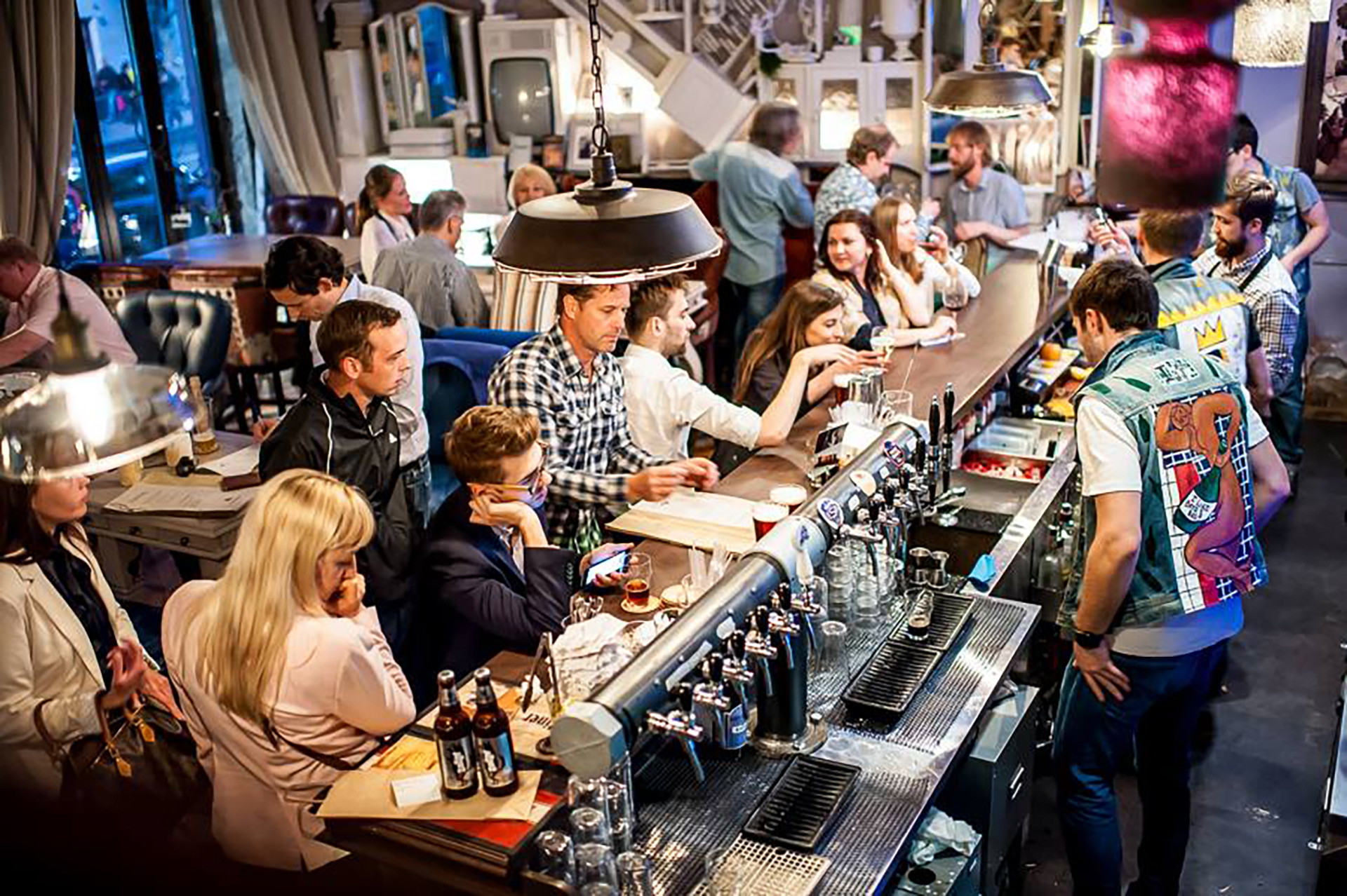 Moskau für Weinliebhaber: Fünf Bar-Tipps für jeden Geschmack - Russia ...