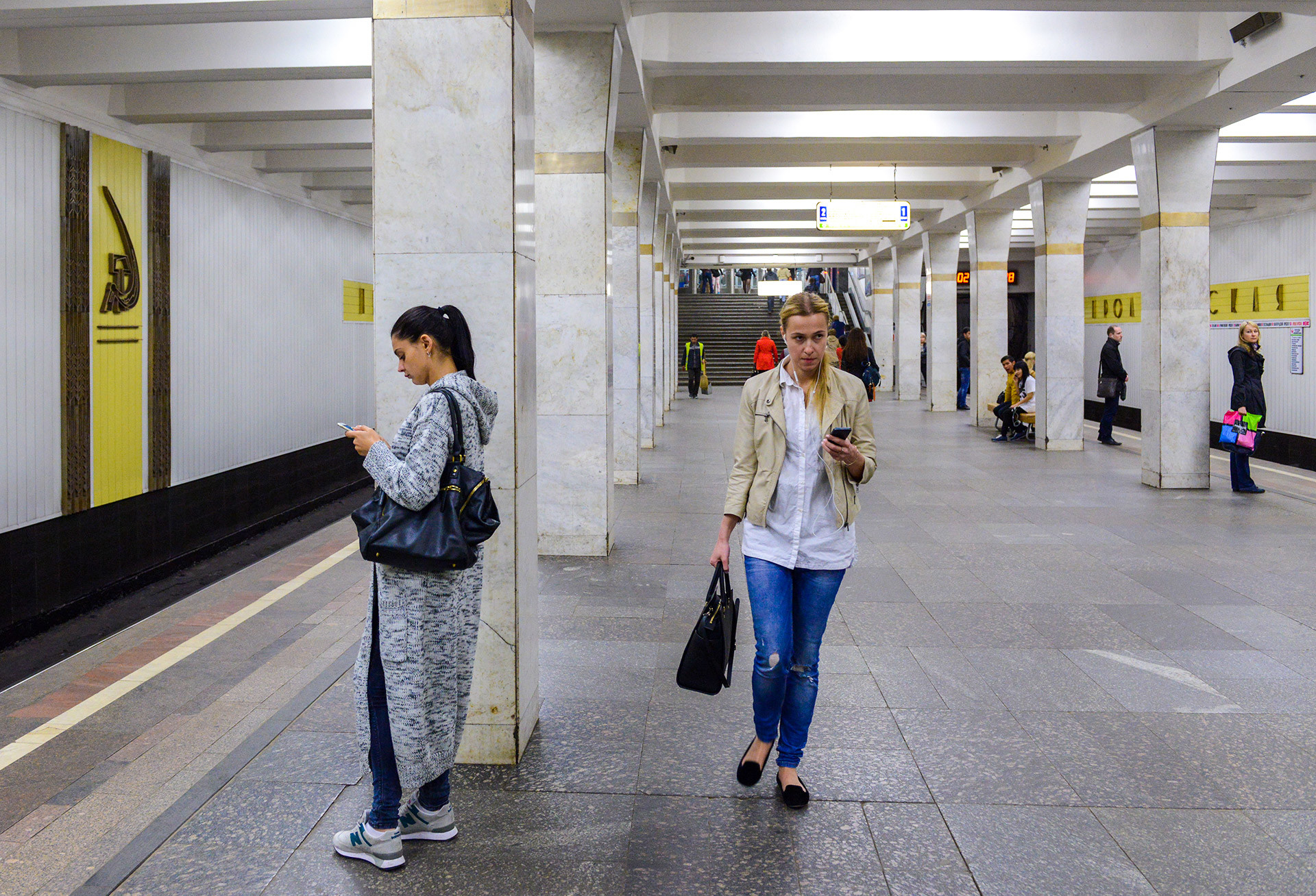Съкровищата на Московското метро: скрити скъпоценности от "лилавата ...