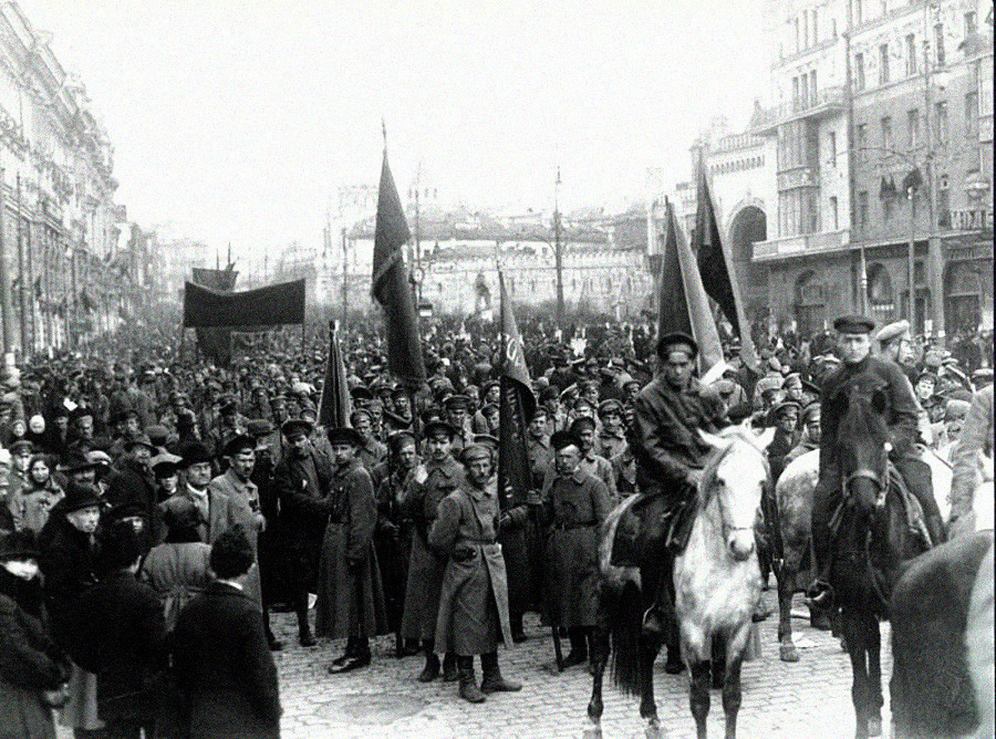 October Revolution Day: How Soviet people celebrated their main holiday ...