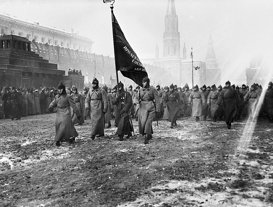 October Revolution Day: How Soviet people celebrated their main holiday ...