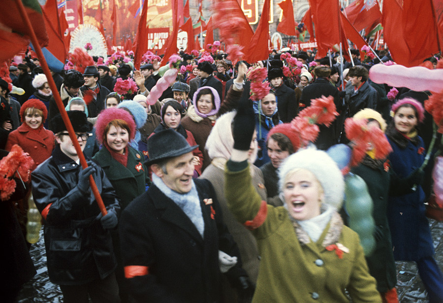 October Revolution Day: How Soviet people celebrated their main holiday ...
