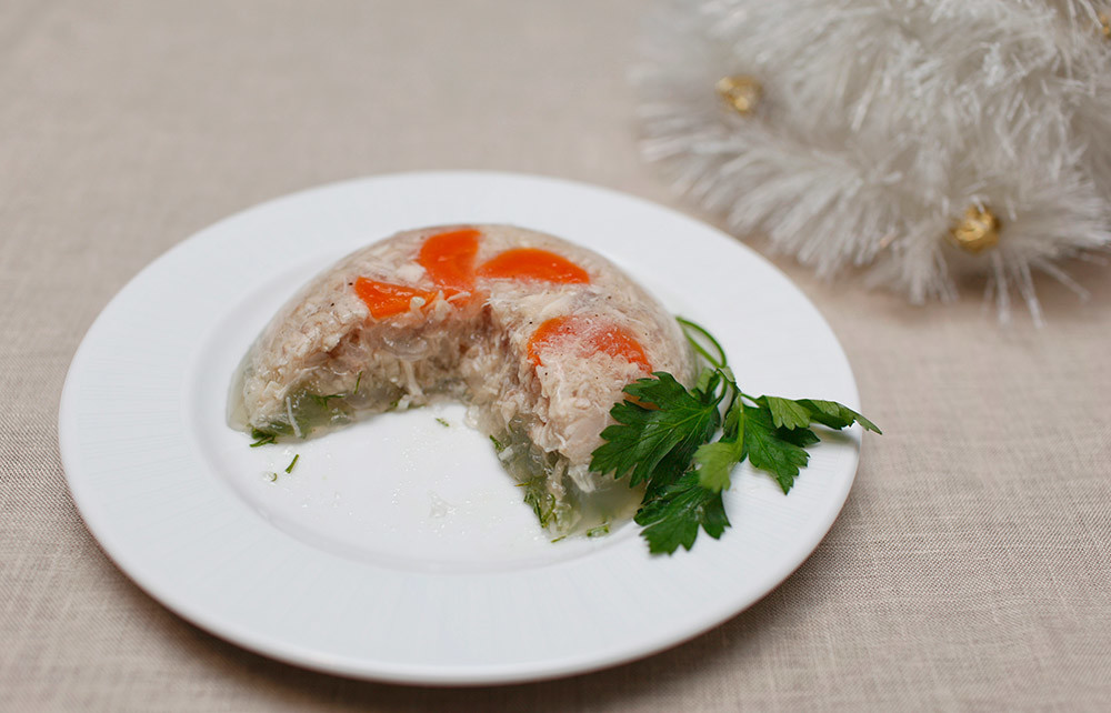 12 dishes on the Russian New Year table - Russia Beyond