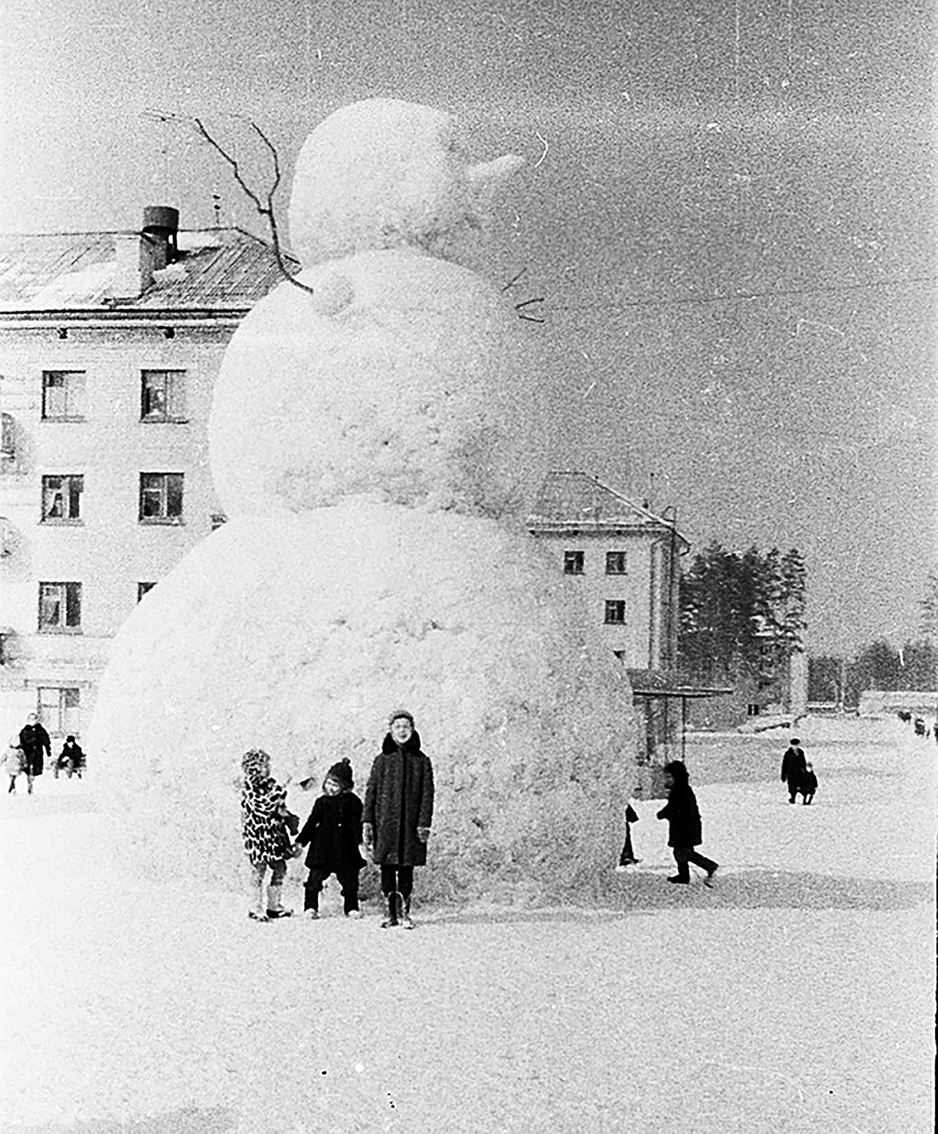 If you want to have fun in winter check out these tips from Soviet ...