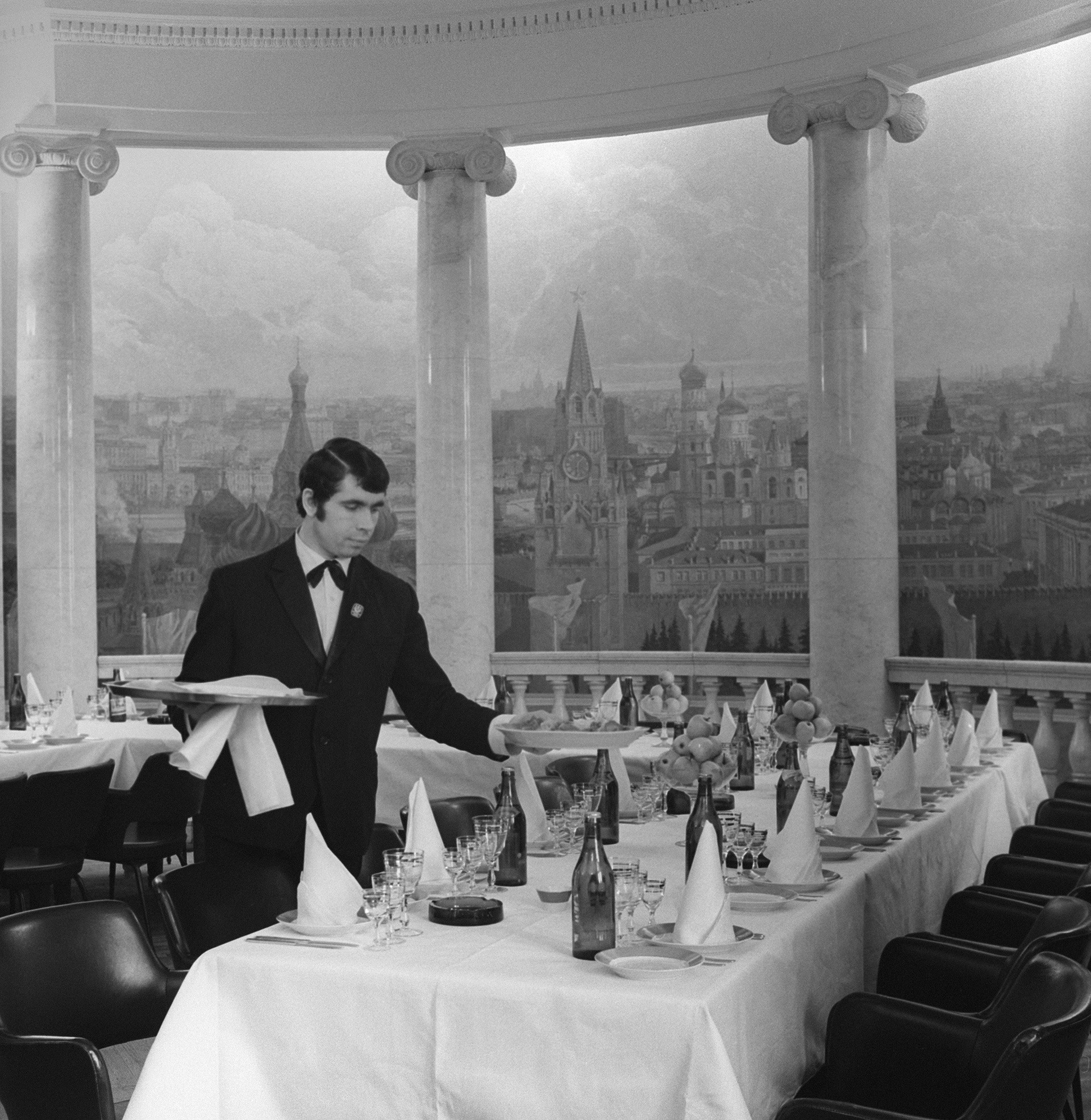 How the Soviet Union brought culinary equality to the table - Russia Beyond