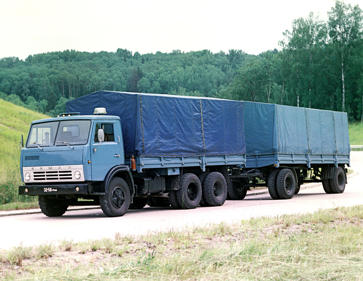 12 trucks that are the pride of the Russian automobile industry ...