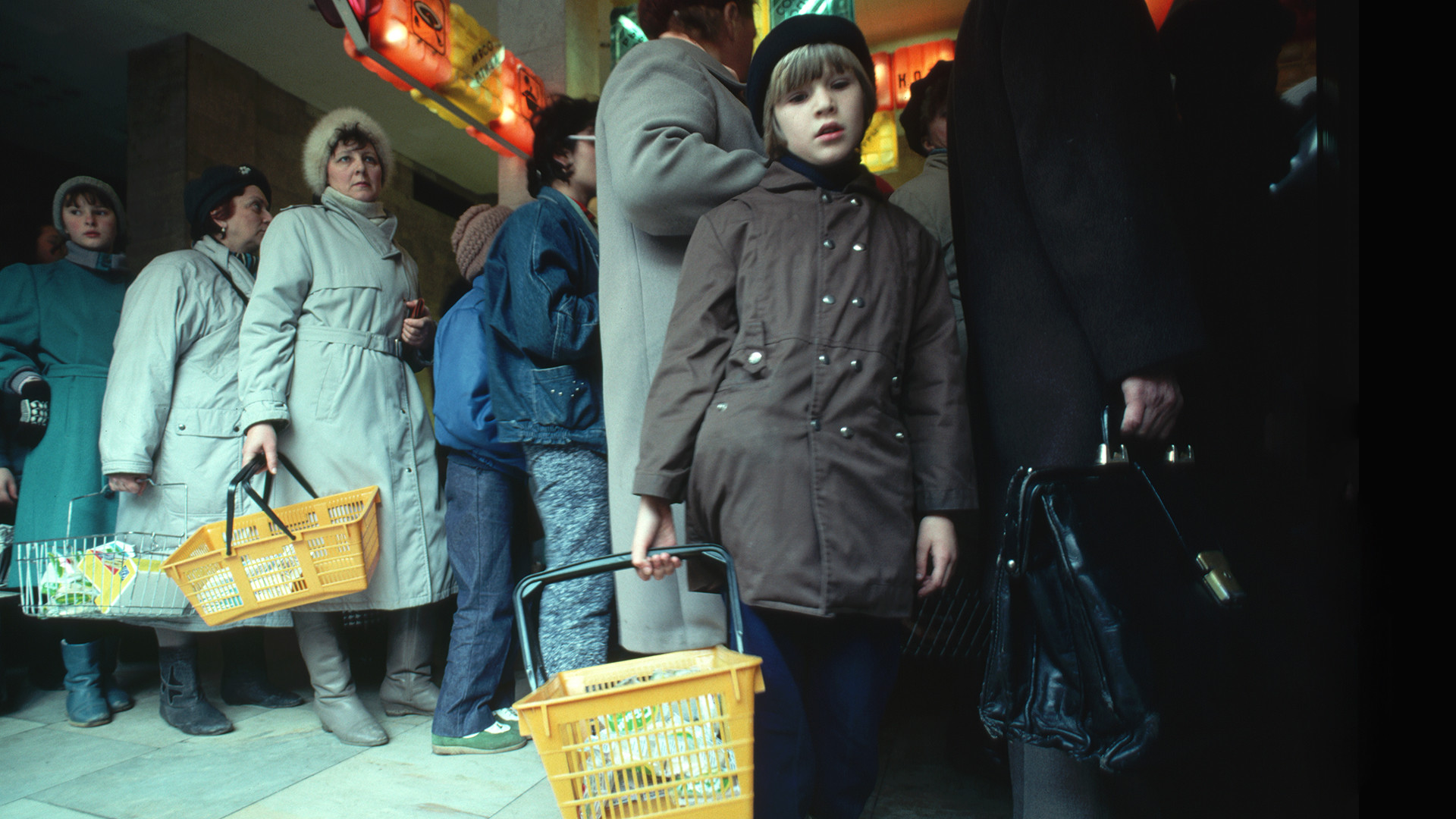 Beryozka shops: How Soviet citizens bought scarce goods with foreign ...