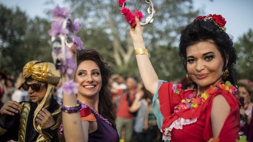 Do gypsies mix with Russians? (VIDEO) - Russia Beyond