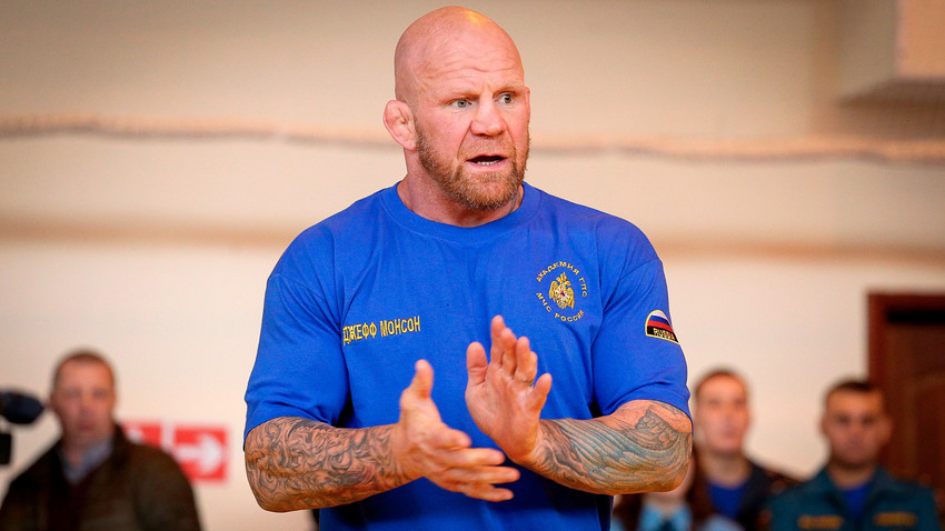 Putin concede cidadania russa a lutador de MMA Jeff Monson - Russia ...