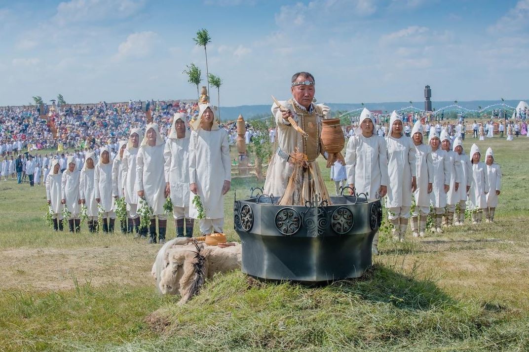 The Yakut celebrate their New Year by worshiping the summer sun (PHOTOS ...