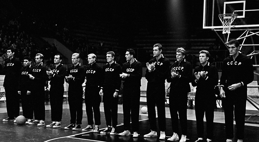 Victoire inoubliable: comment l'équipe soviétique de basketball a ...