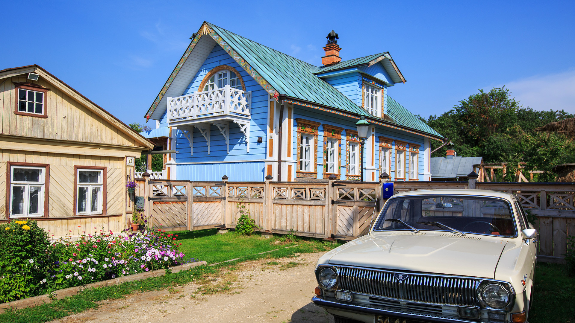 Everything You Ever Wanted To Know About Russian Country Houses Everything You Ever Wanted To Know About Russian Country Houses