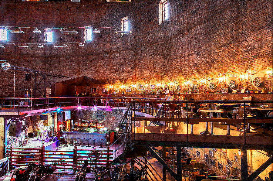 Top 6 offbeat bars to get your drink on in St. Petersburg - Russia Beyond