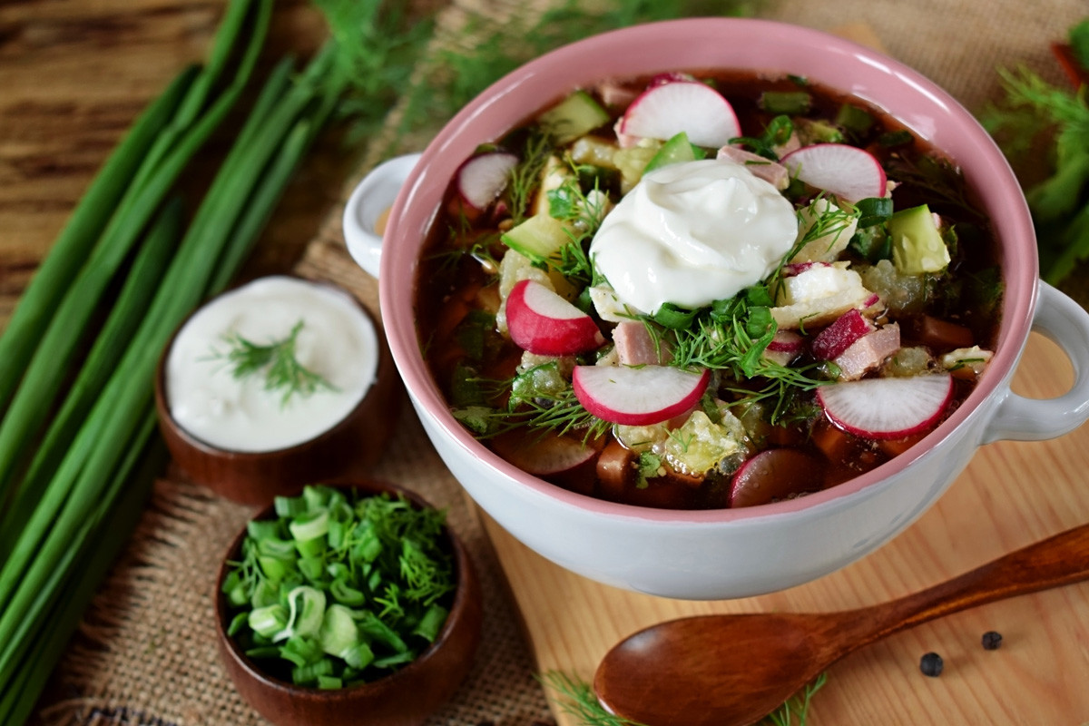 5 reasons the Russians put sour cream on EVERYTHING - Russia Beyond