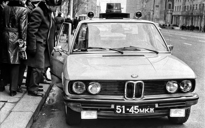 Why did Soviet policemen drive Porsches, BMWs, and Mercedes? - Russia ...