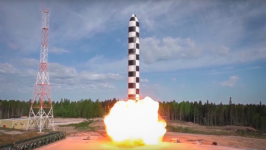 Die ersten Hyperschall-„Putin-Raketen“ werden im Ural stationiert ...