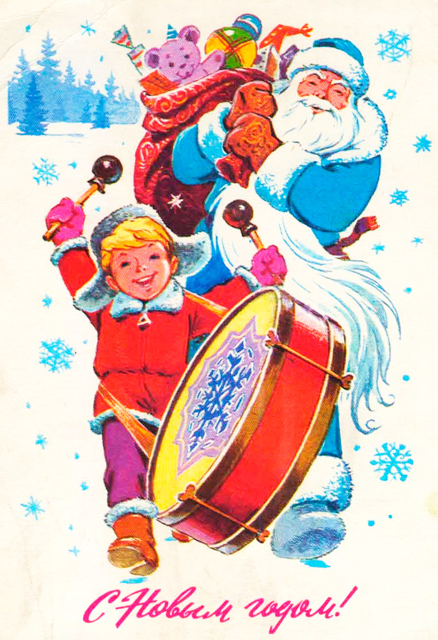 20 cute Soviet New Year postcards - Russia Beyond