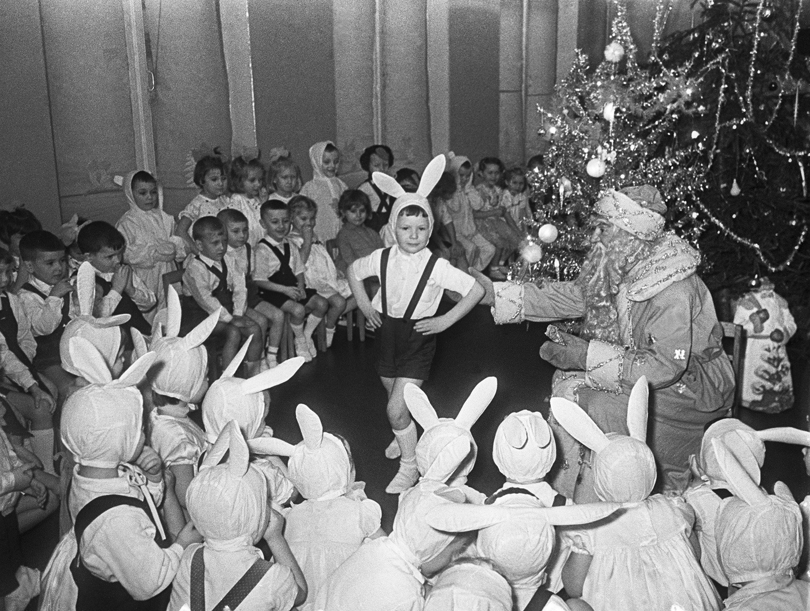 How Russians celebrated New Year back in the USSR (PHOTOS) - Russia Beyond