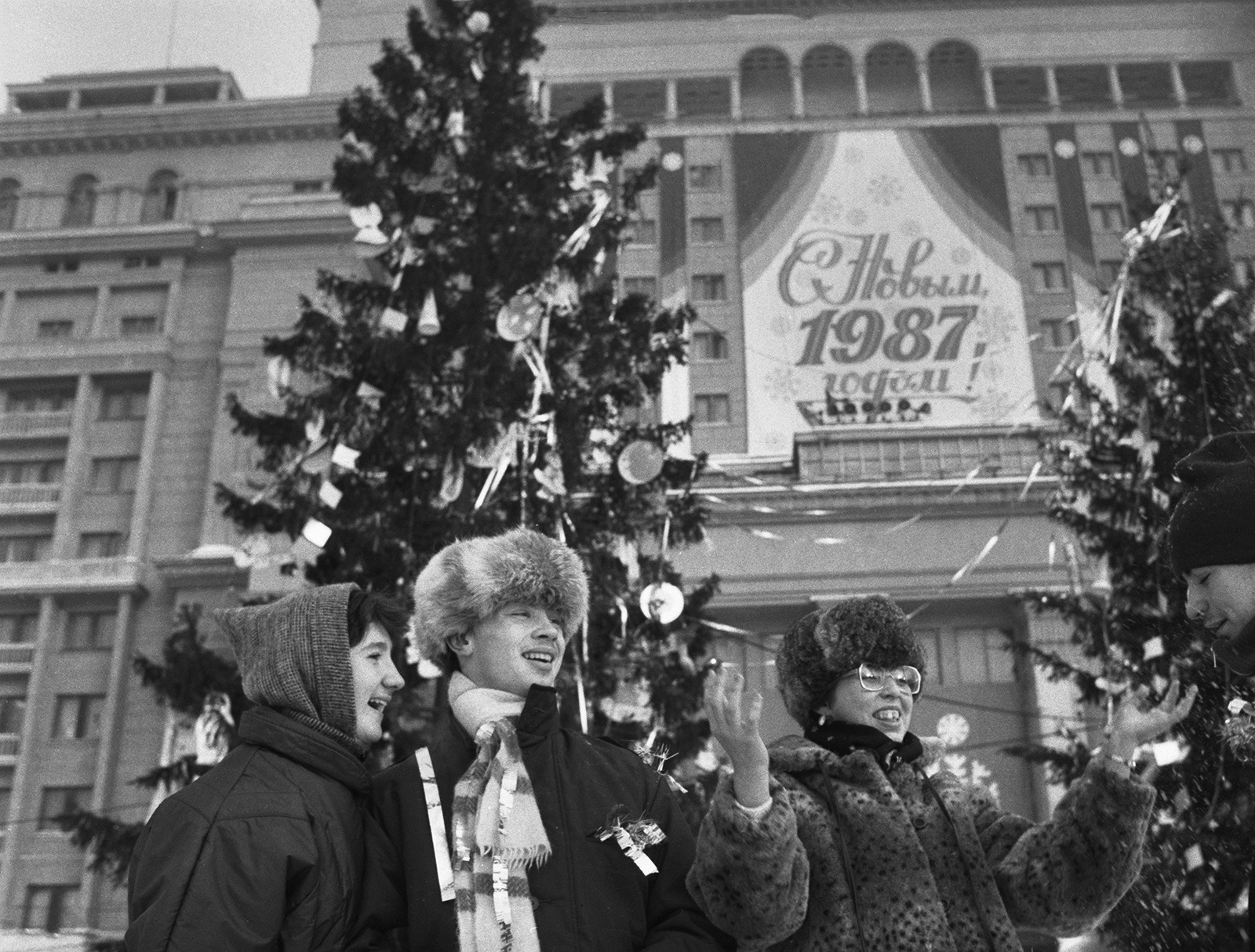 How Russians celebrated New Year back in the USSR (PHOTOS) - Russia Beyond