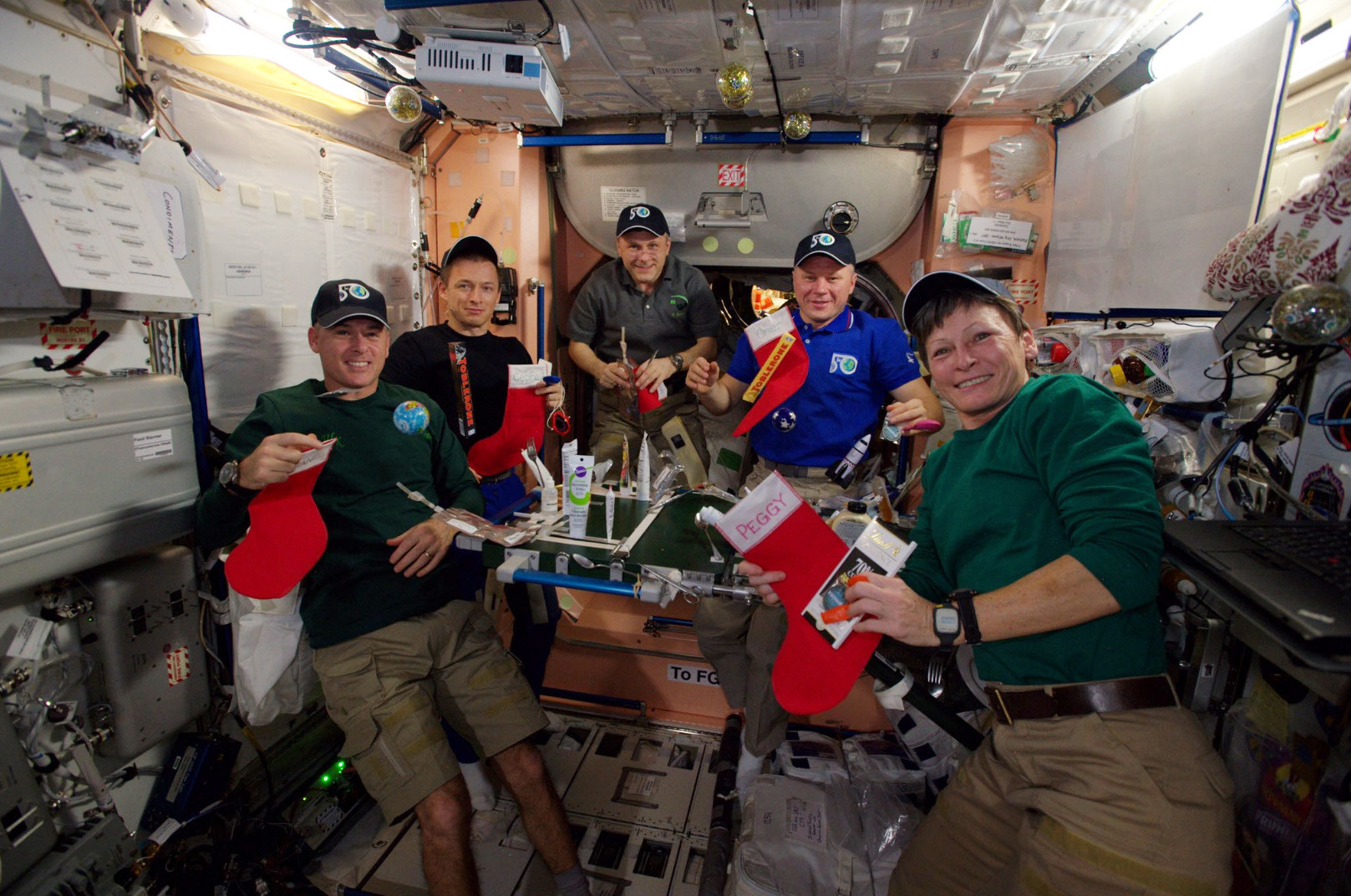 10 facts about New Year celebrations in space (PHOTOS) - Russia Beyond