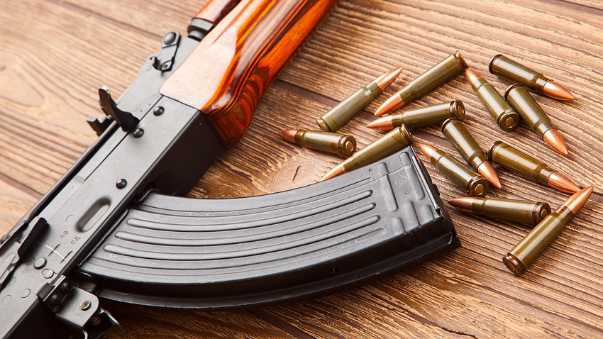 Rojas, verdes y amarillas, así son las balas del Kaláshnikov (Fotos ...