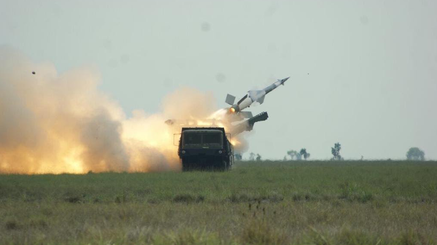 Así probó Venezuela sus misiles antiaéreos rusos Buk-M2E en unos ejercicios militares (Vídeo ...