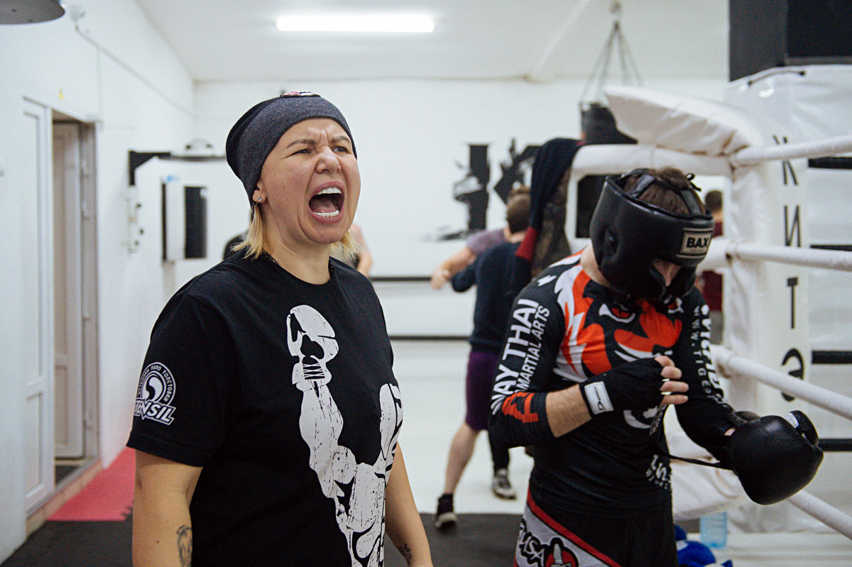 What is it like to be a female boxing coach in Russia? - Russia Beyond