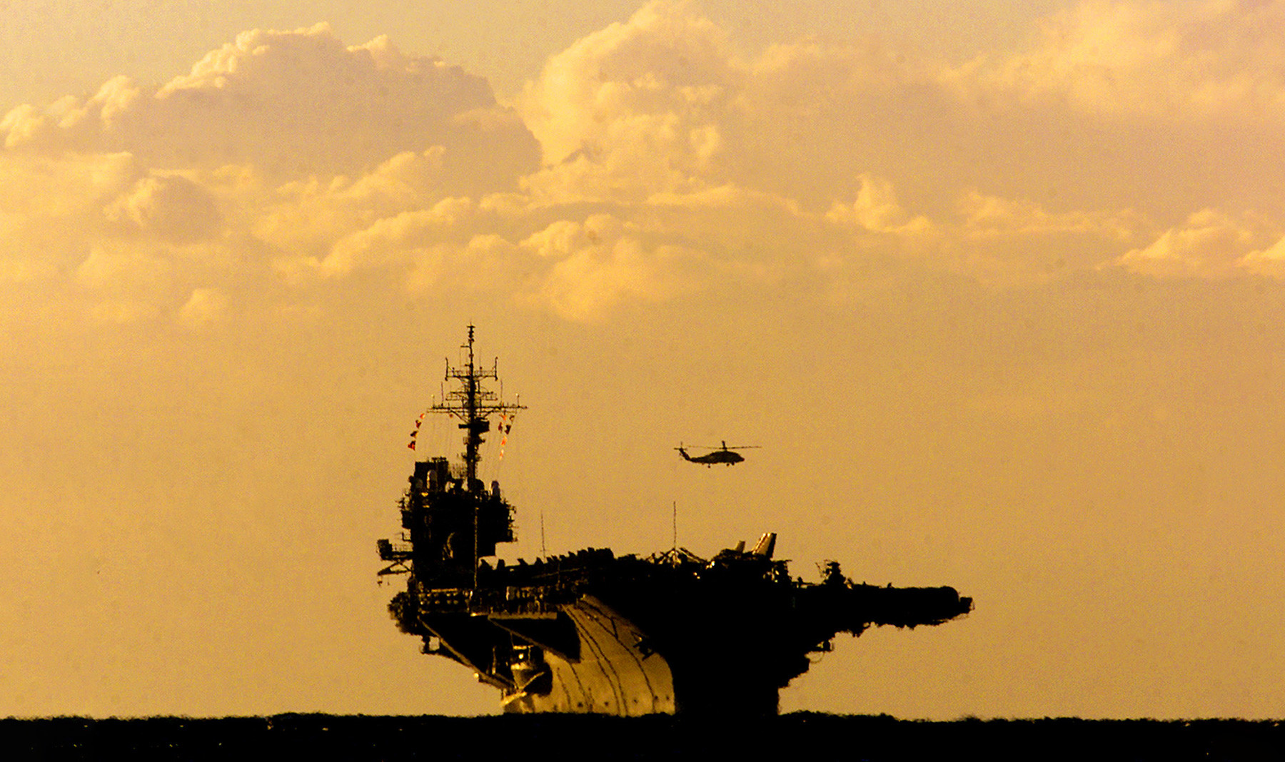 Why a Soviet nuclear submarine rammed a U.S. aircraft carrier - Russia ...