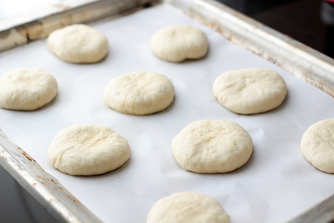Vatrushki: dolcetti russi dal cuore morbido, ideali per la colazione o ...