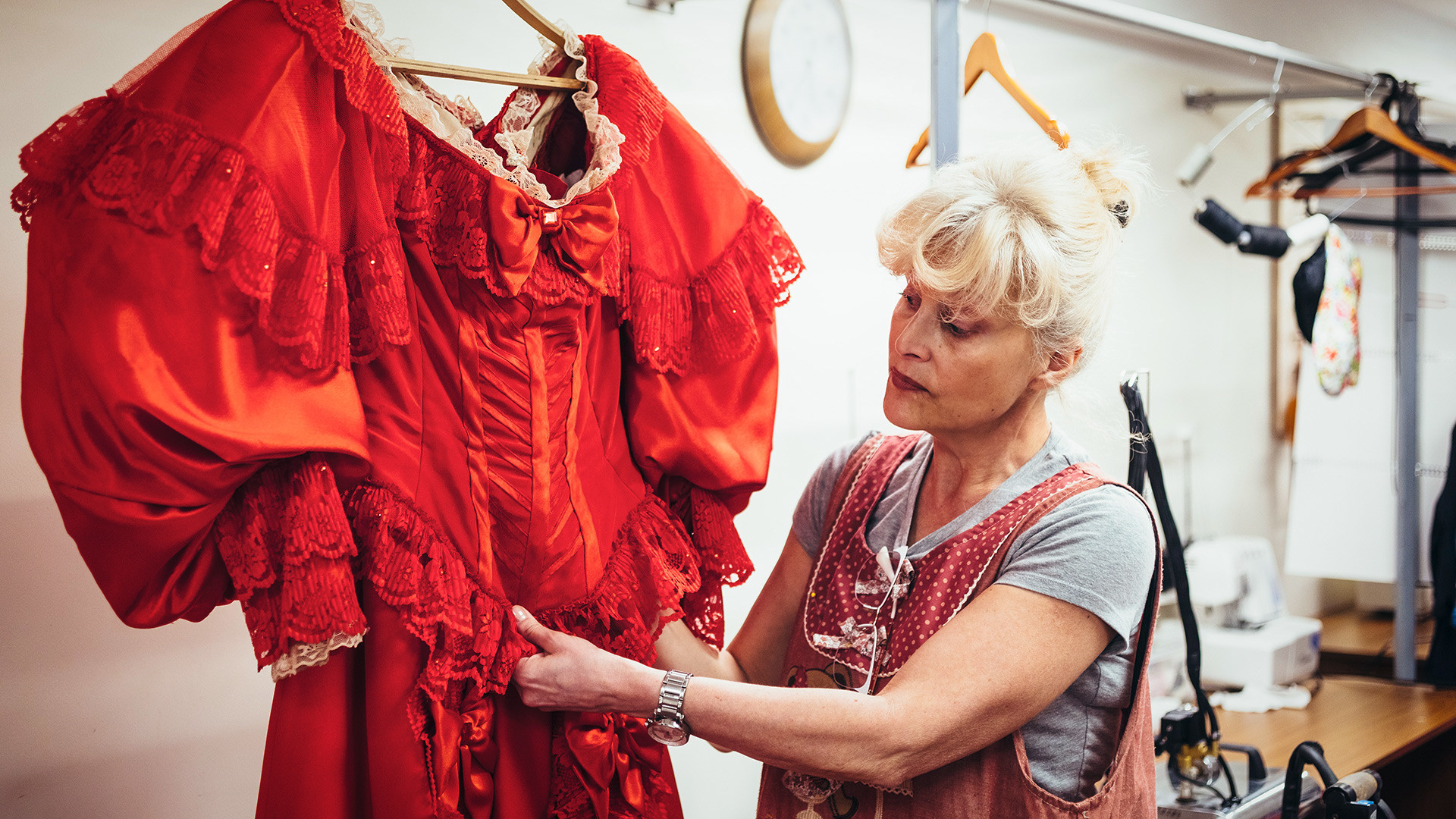 Fabuleuse visite de l’atelier des costumiers du petit frère du théâtre Bolchoï (photos) - Russia ...