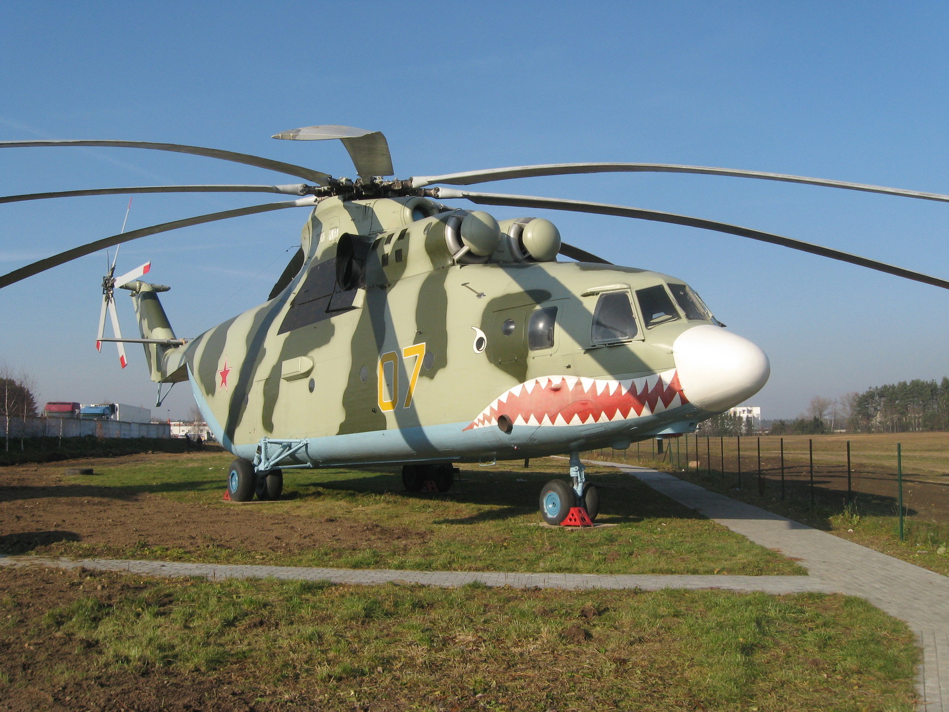 Da América Latina à Europa, confira 12 aviões russos superdecorados ...