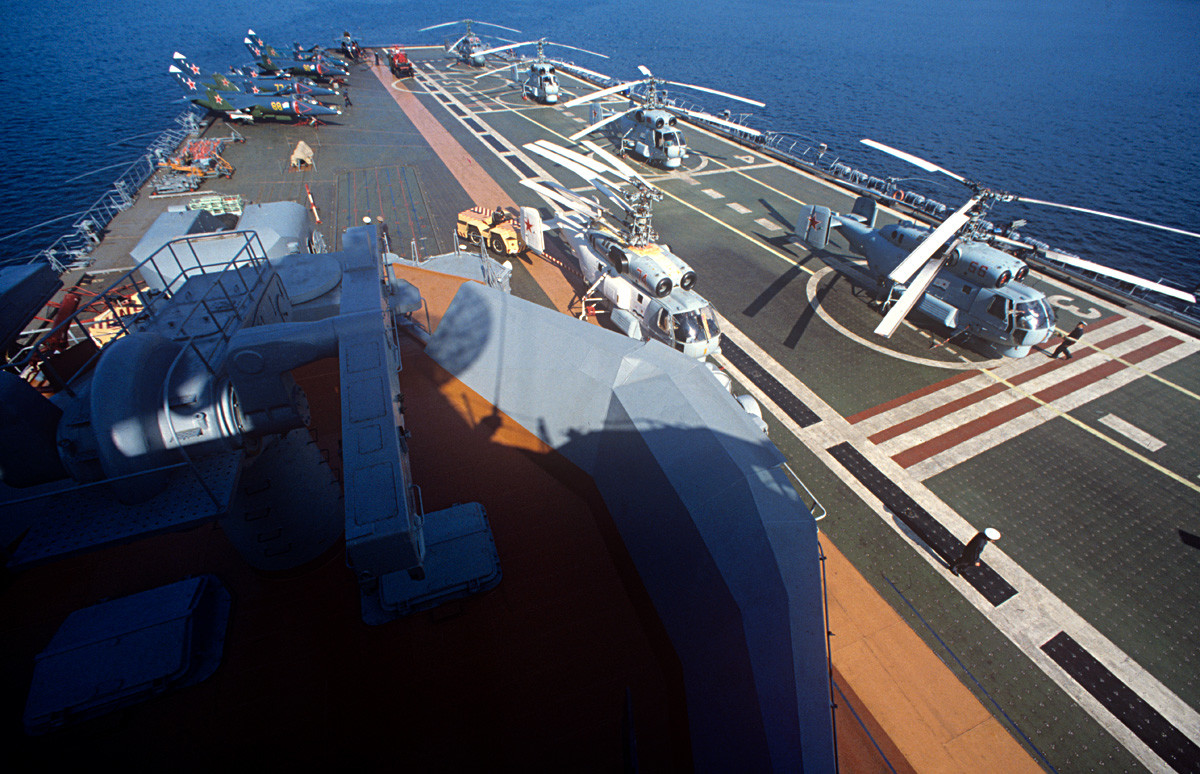 Quelle portaerei sovietiche vendute alla Cina e trasformate in ...