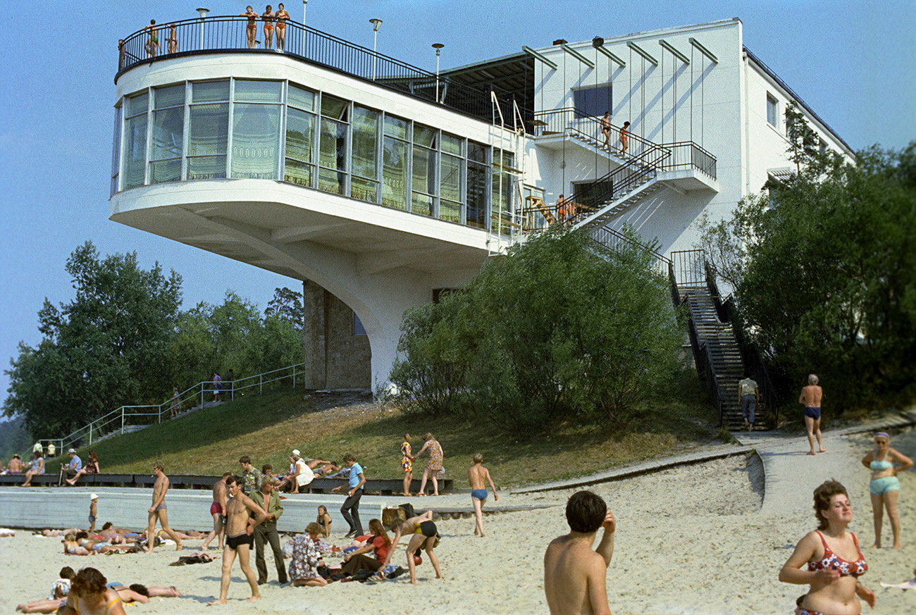 How people spent holidays on the beach in the Soviet Union (PHOTOS ...