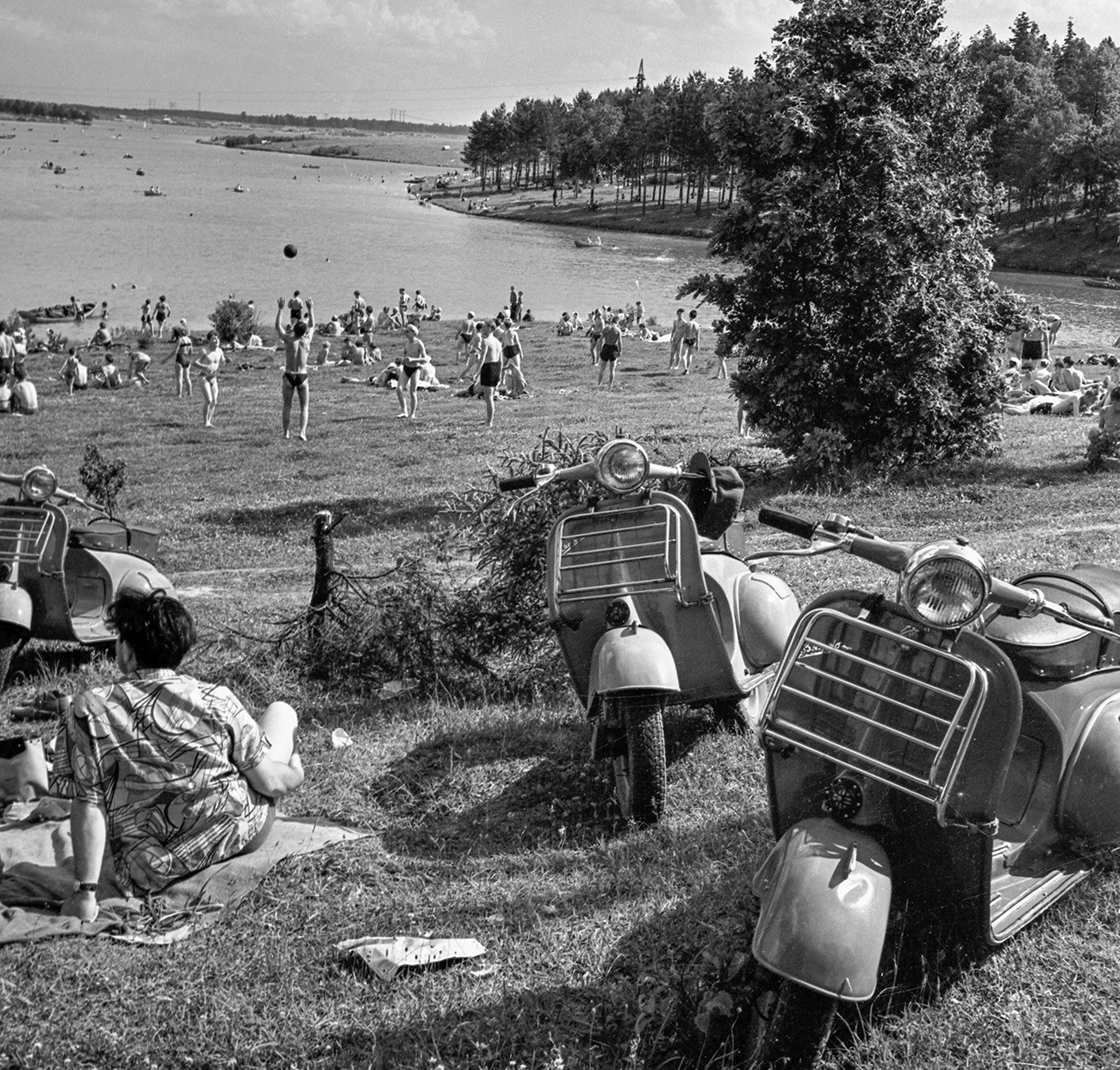 How people spent holidays on the beach in the Soviet Union (PHOTOS ...